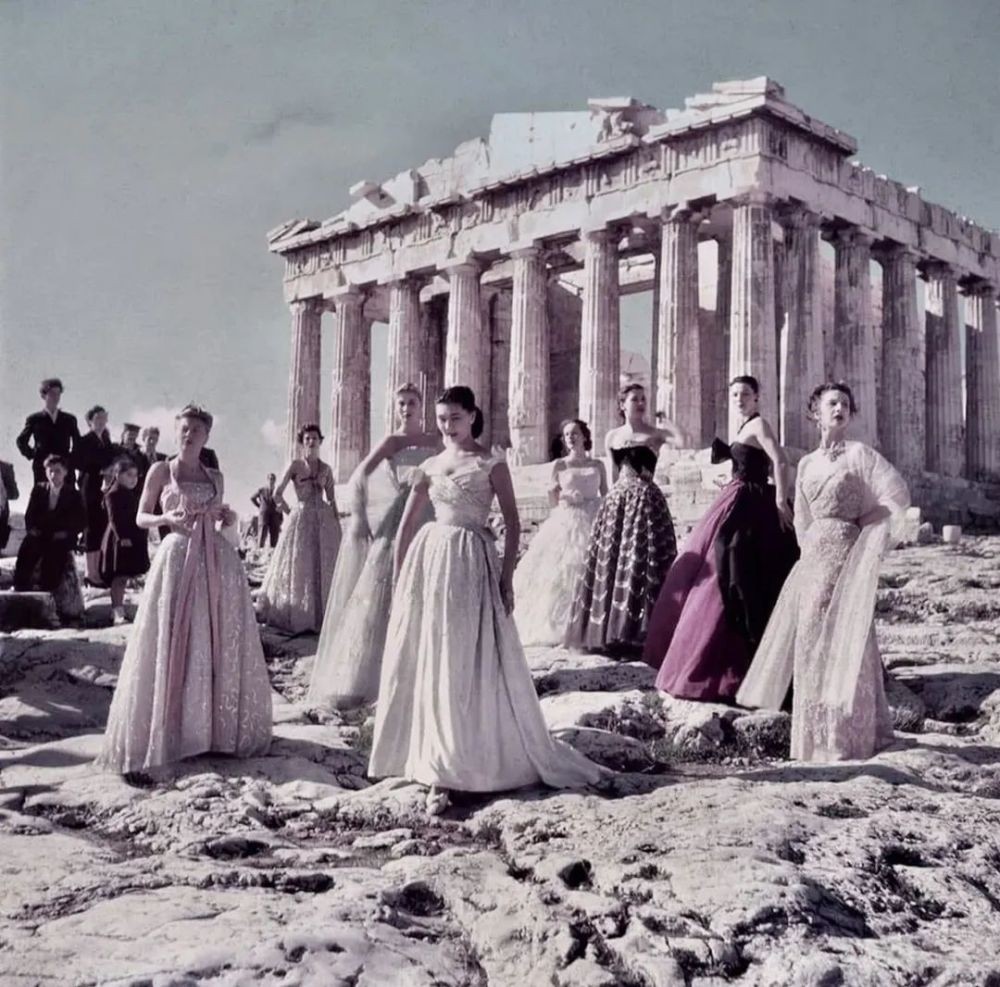 Learn about the details of Greek literature of the time through the ...