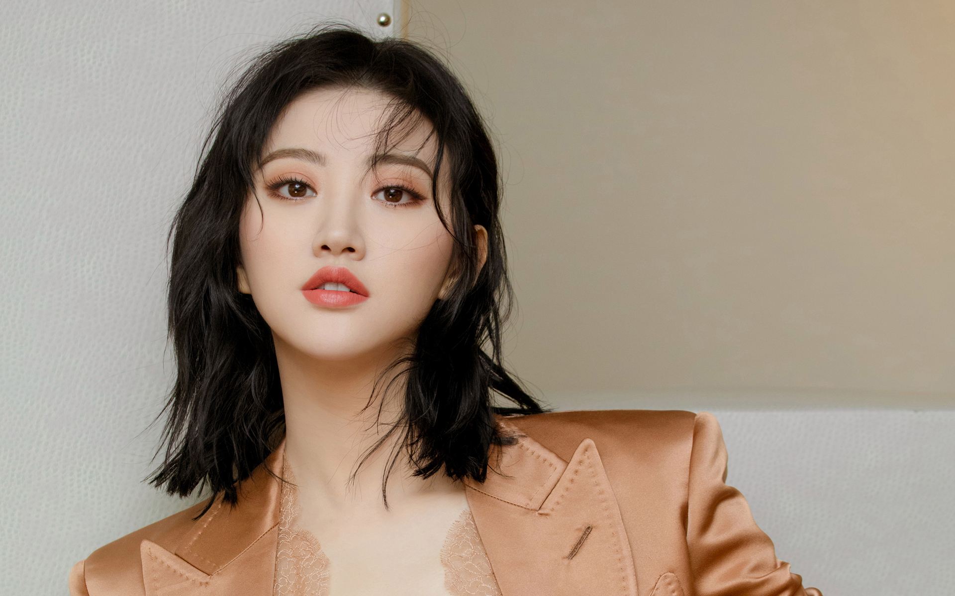 Jing Tian, who "can't help", is too chilling for capital - iNEWS