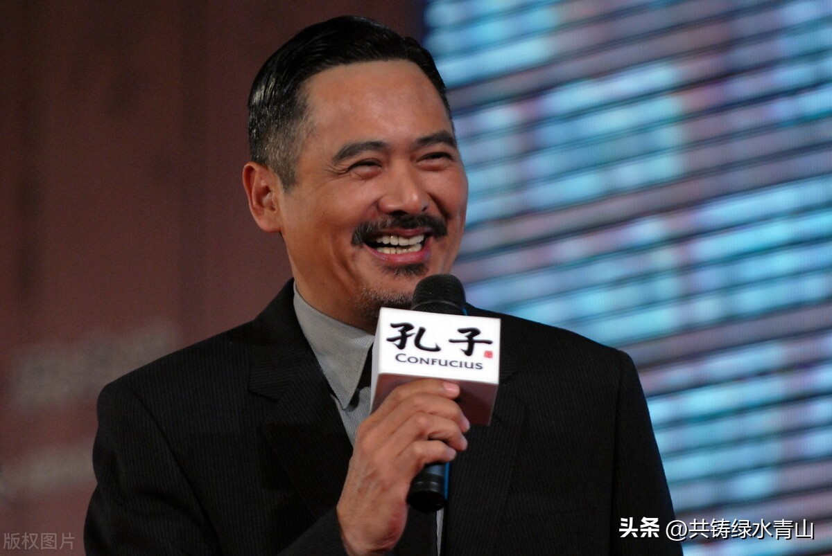 Chow Yun-fat went back to Shanghai to give lectures in the theater ...