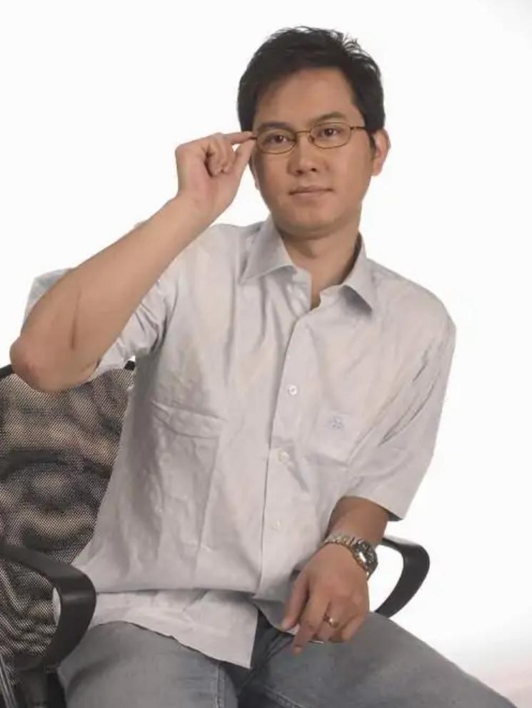 Zhao Chuan, who has been married 3 times and divorced 2 times, why ...