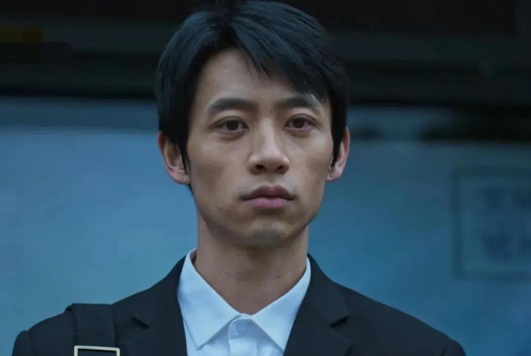 Wei Chen: From a top idol to "no one cares" married a fan wife, and now ...