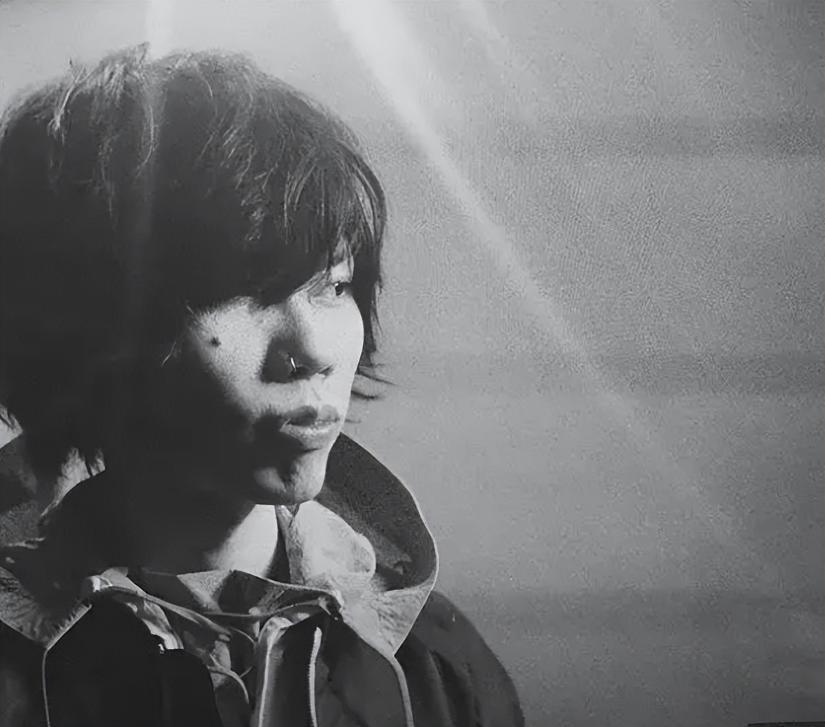 Kenshi Yonezu: He is a genius and autistic, a Japanese god-level singer ...