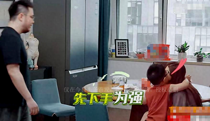 Song Dandan's 4-year-old grandson rarely shows up. He is covered in ...