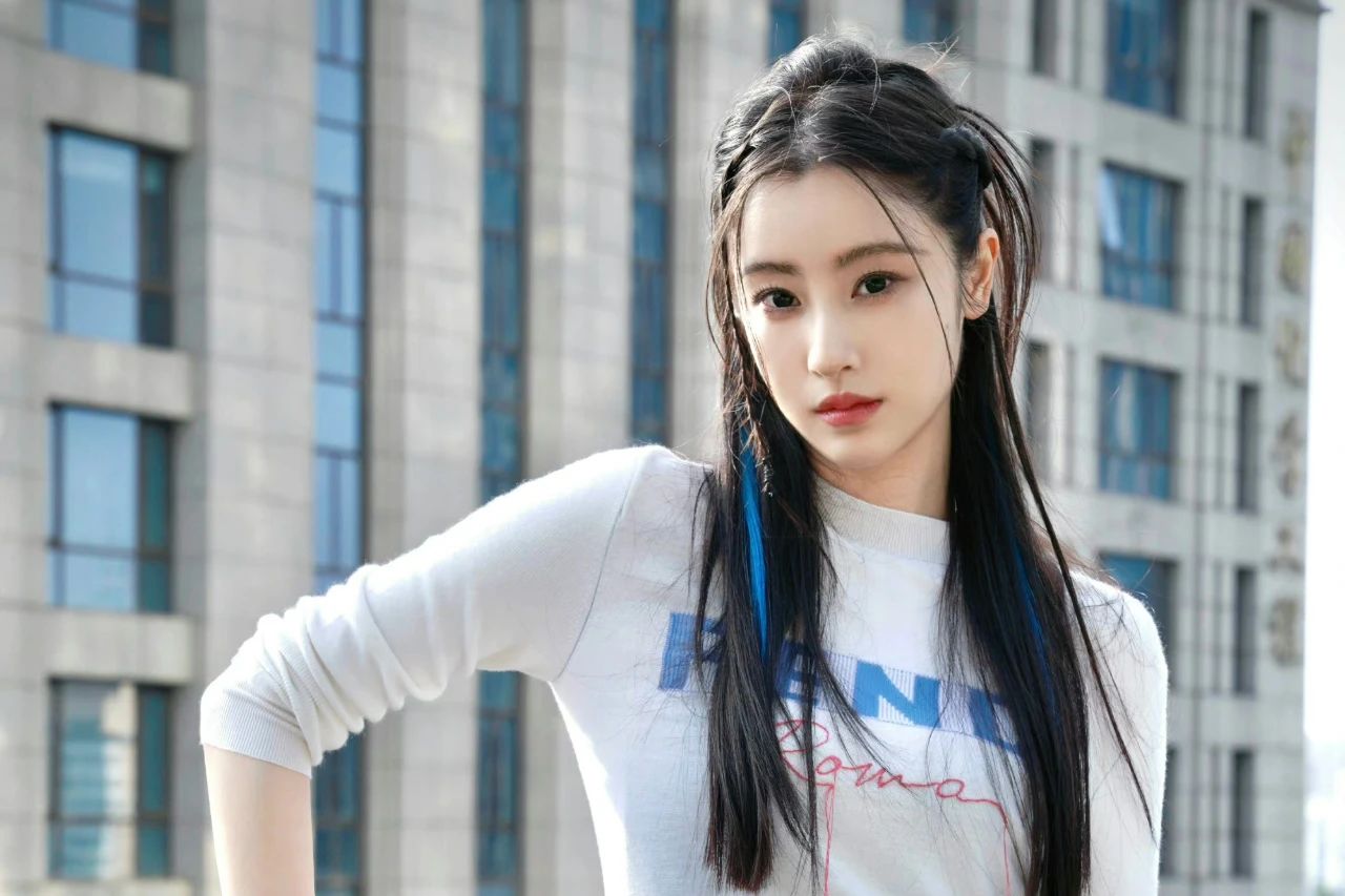 The first stills of "Da Feng Watcher", Tian Xiwei's appearance is ...