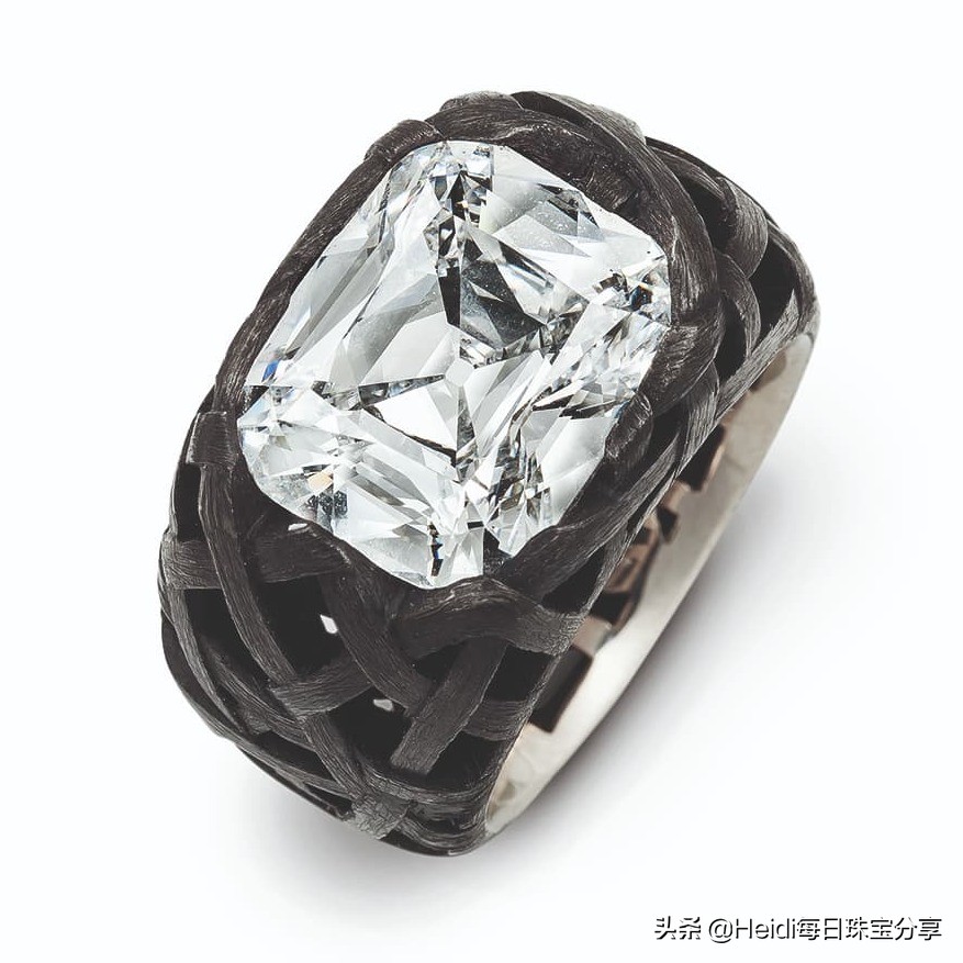 Jewelry Awards 2020, 25 Most Iconic Jewelry Pieces - iNEWS