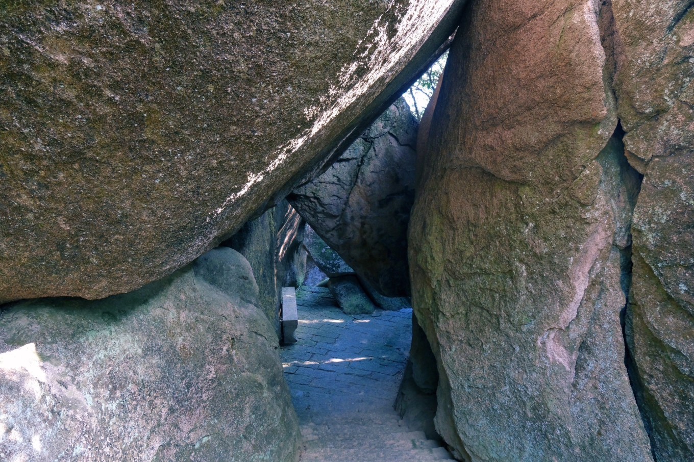 Gourd Cave in Taimu Mountain, Adventure Cave Paradise - iNEWS