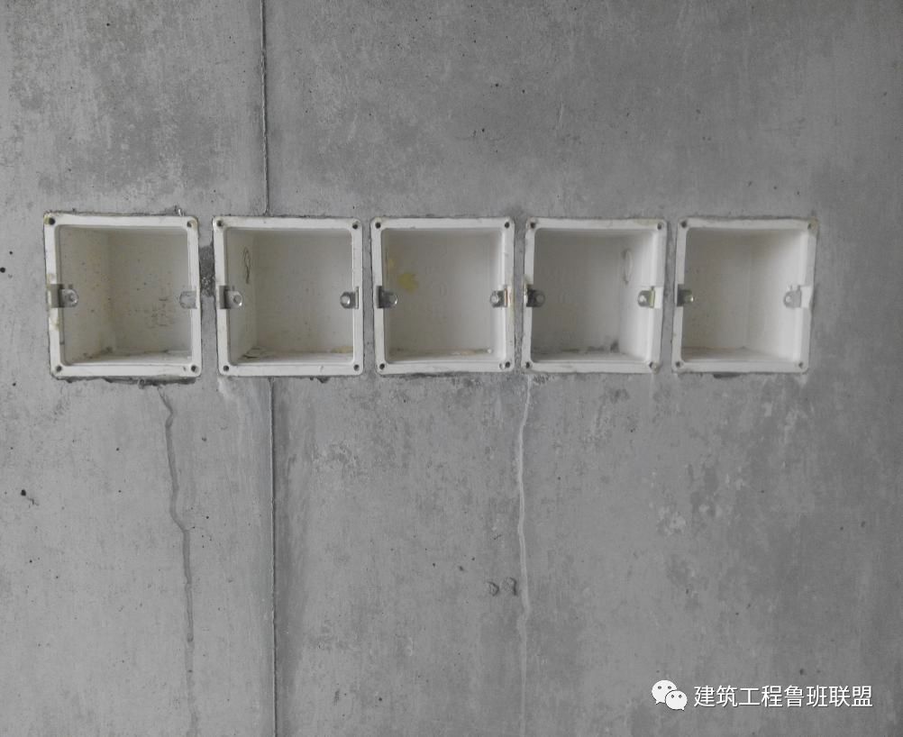 Civil construction uses aluminum formwork, how to accurately pre-embed ...