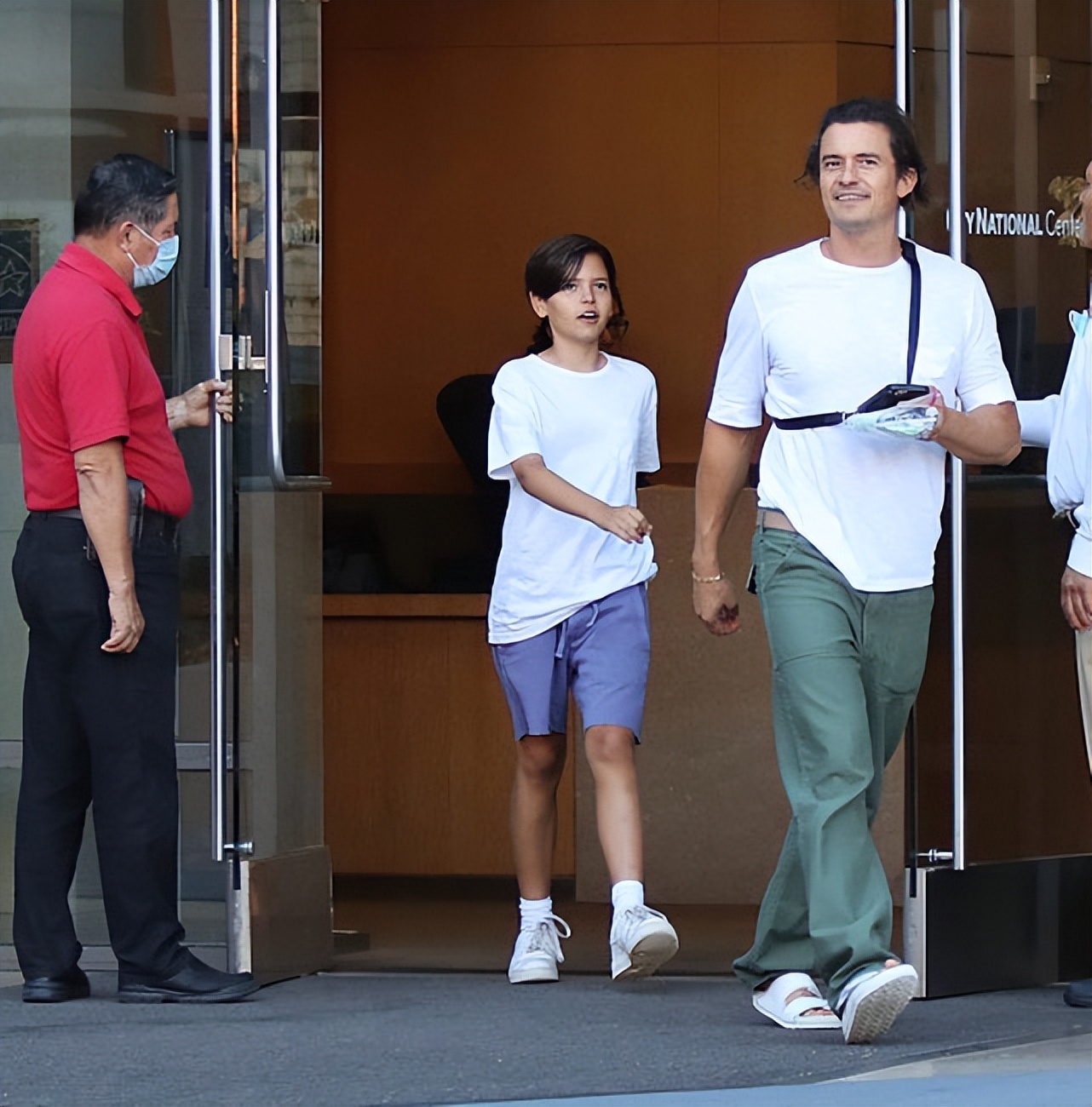 Supermodel Miranda Kerr's 11-year-old son appeared after a long absence ...