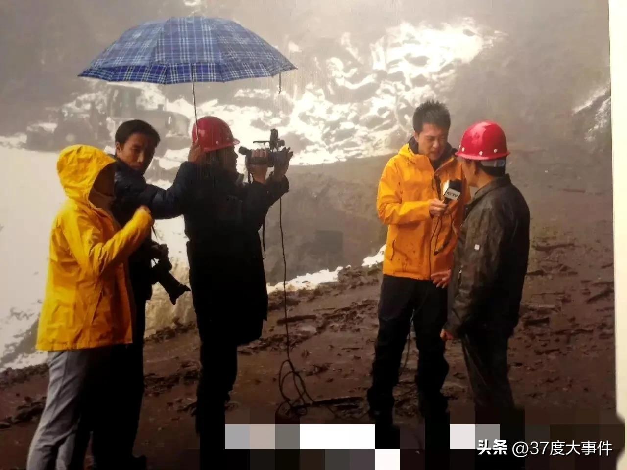 News anchor Gu Guoning: After his father died of illness, he divorced ...