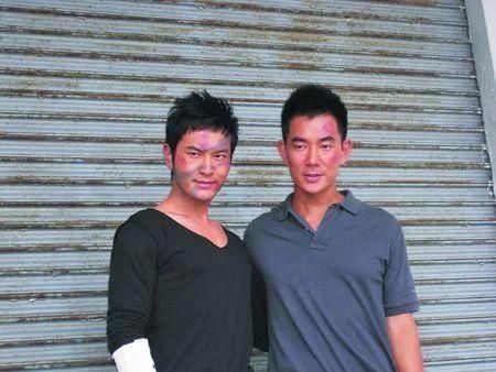 Huang Xiaoming height discussion - iNEWS