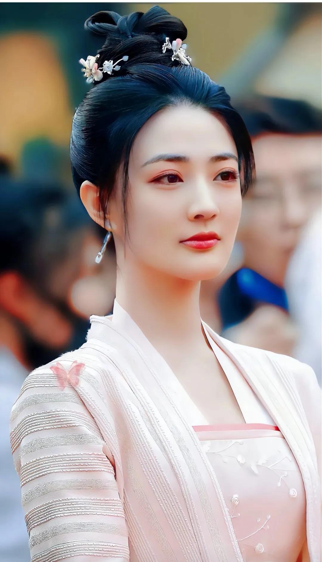 Xu Lu's new stills - iNEWS