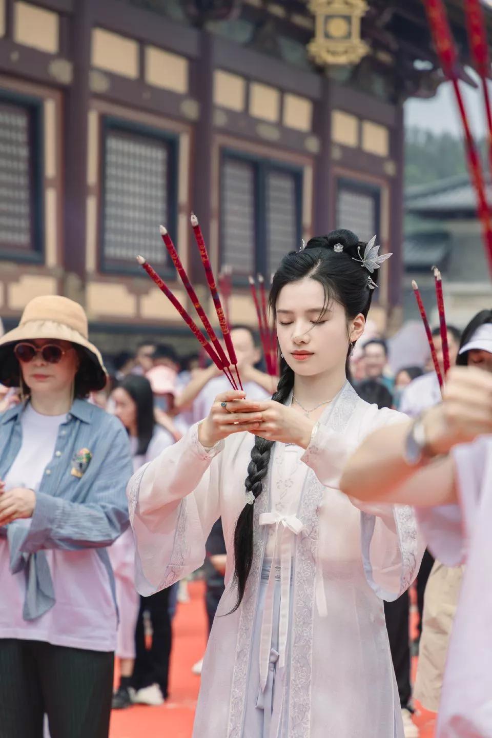 Three new dramas will be launched recently, Zhong Hanliang, Wu Jinyan ...