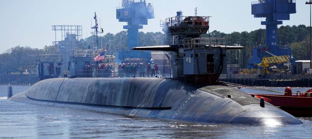 The speed of the US nuclear submarine is 35 knots per hour, which is ...