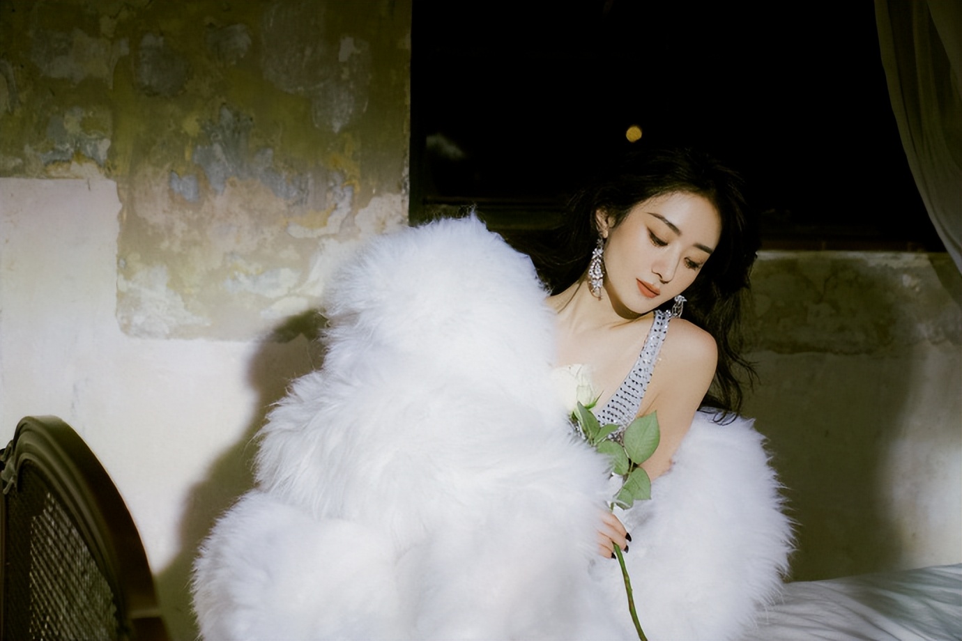 Yu Zheng said that Zhao Liying's acting skills are the first among ...