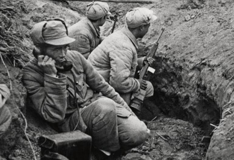 The enemy was chasing after him, not afraid of the People's Liberation ...