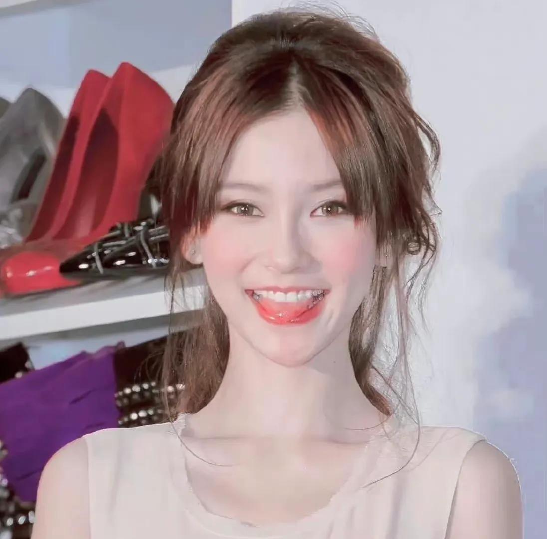 Baby Yang Ying, the originator of mixed blood - iNEWS