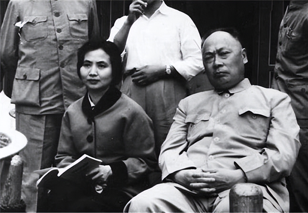 Chen Yi died of illness in 1972, and the funeral specifications were ...