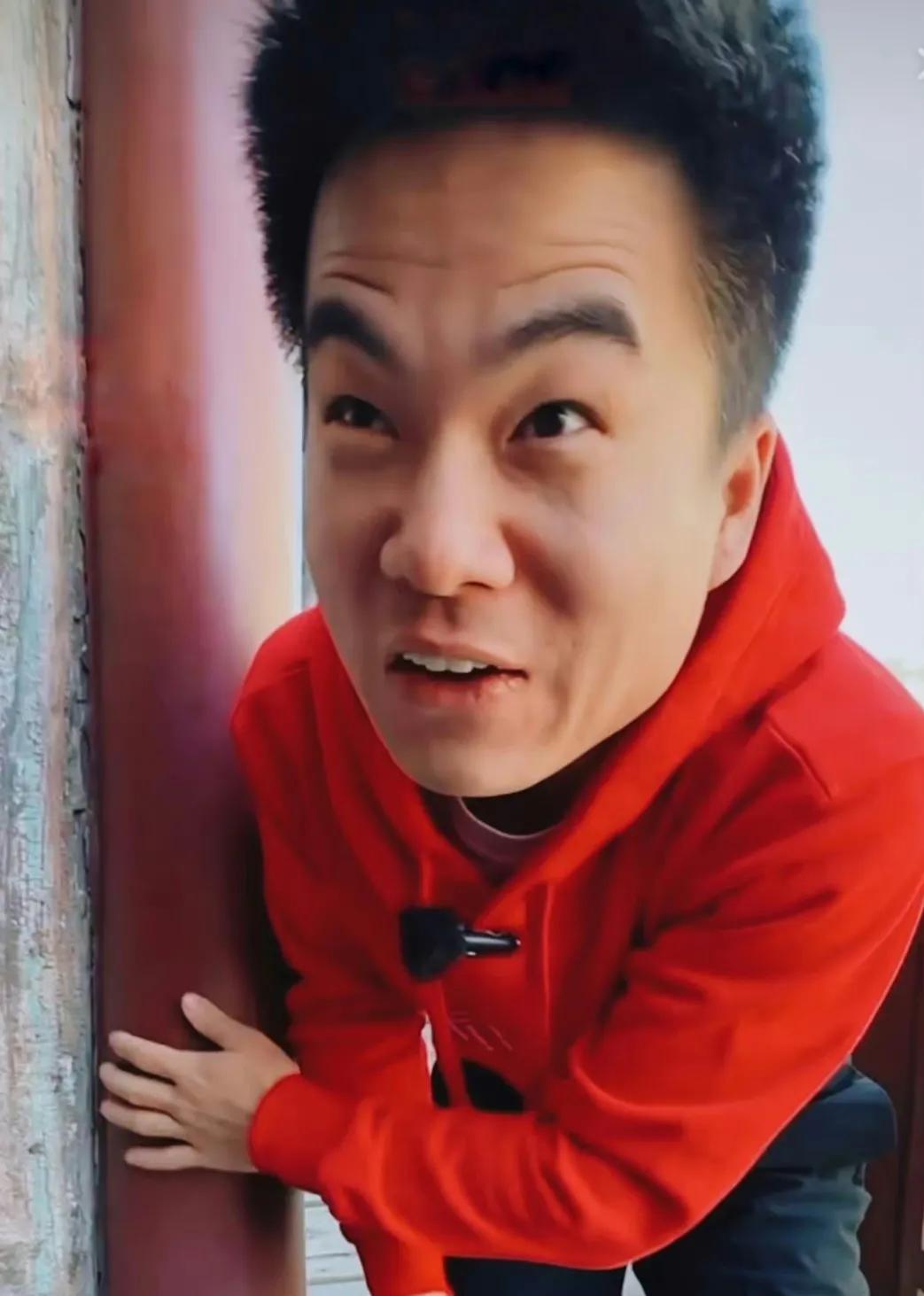 Last night Dong Yuhui and Yu Minhong's clip of "Write like a god, sell ...