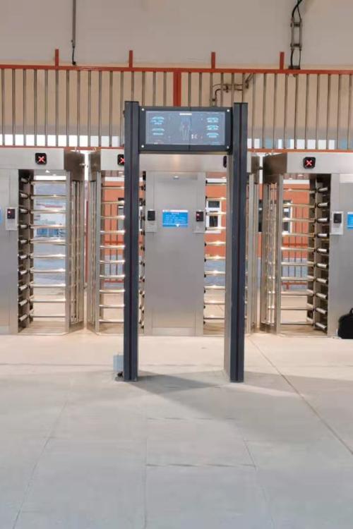 Without contact, how does the mobile phone detection door detect the ...