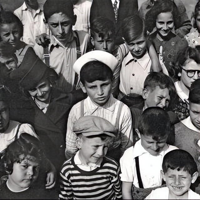 Eating Learning: Jewish Refugees During World War II - iMedia
