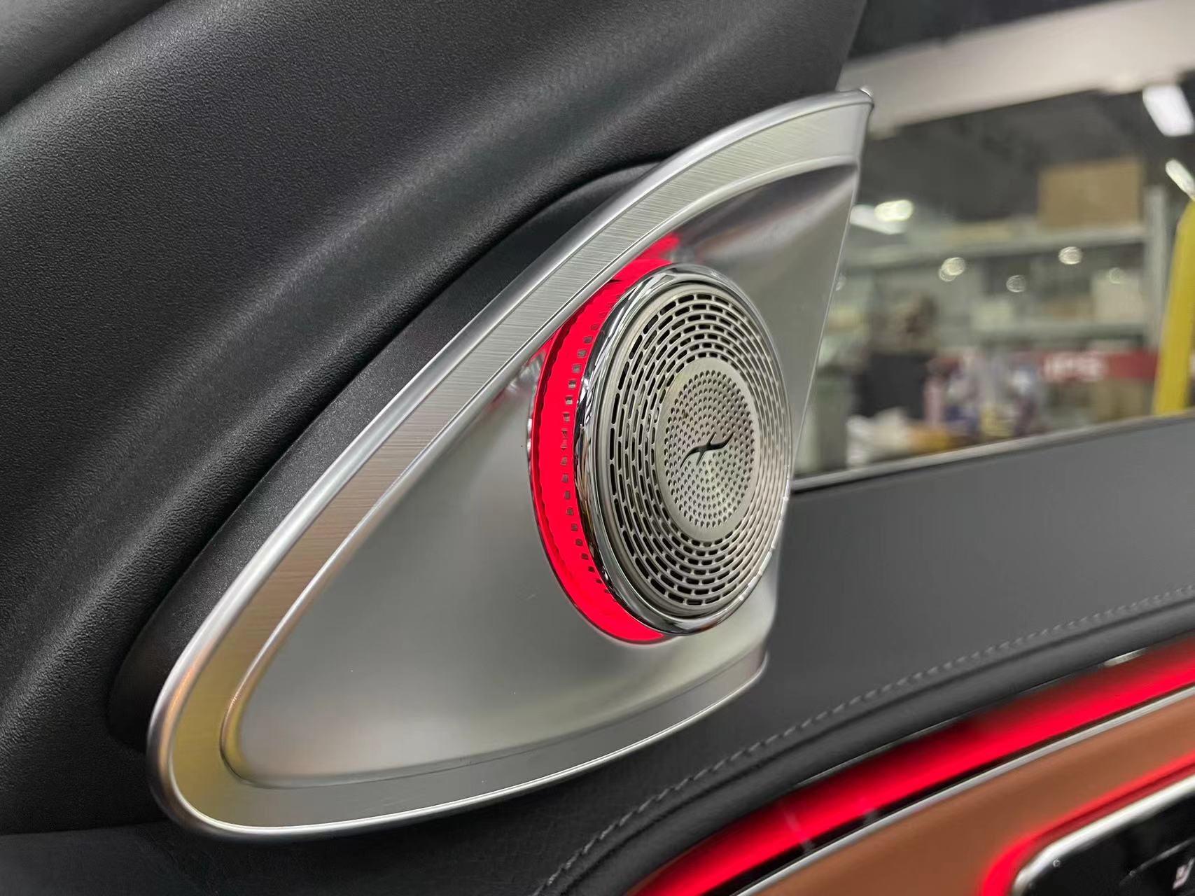 22 Maybach S480 modified 4D Big Berlin speakers, this is the correct way for rich people to ...