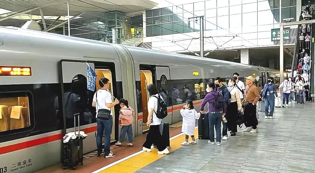 "Xiang Yue Hong Kong"! Hunan Province's "Hong Kong Tour of 100-person ...