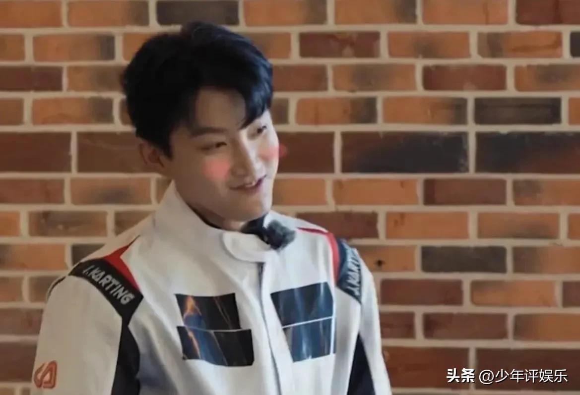 Li Yitong and Fan Shiqi were so sweet that they slapped their faces ...