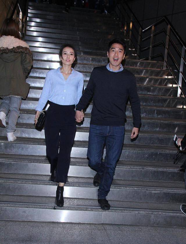 Gao Yuanyuan and Zhao Youting went shopping and tasted delicious food ...