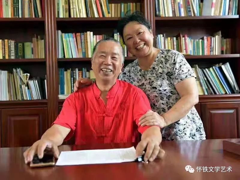 Charming Life (49) Xun Yaolin: Finding inner peace from calligraphy - iNEWS