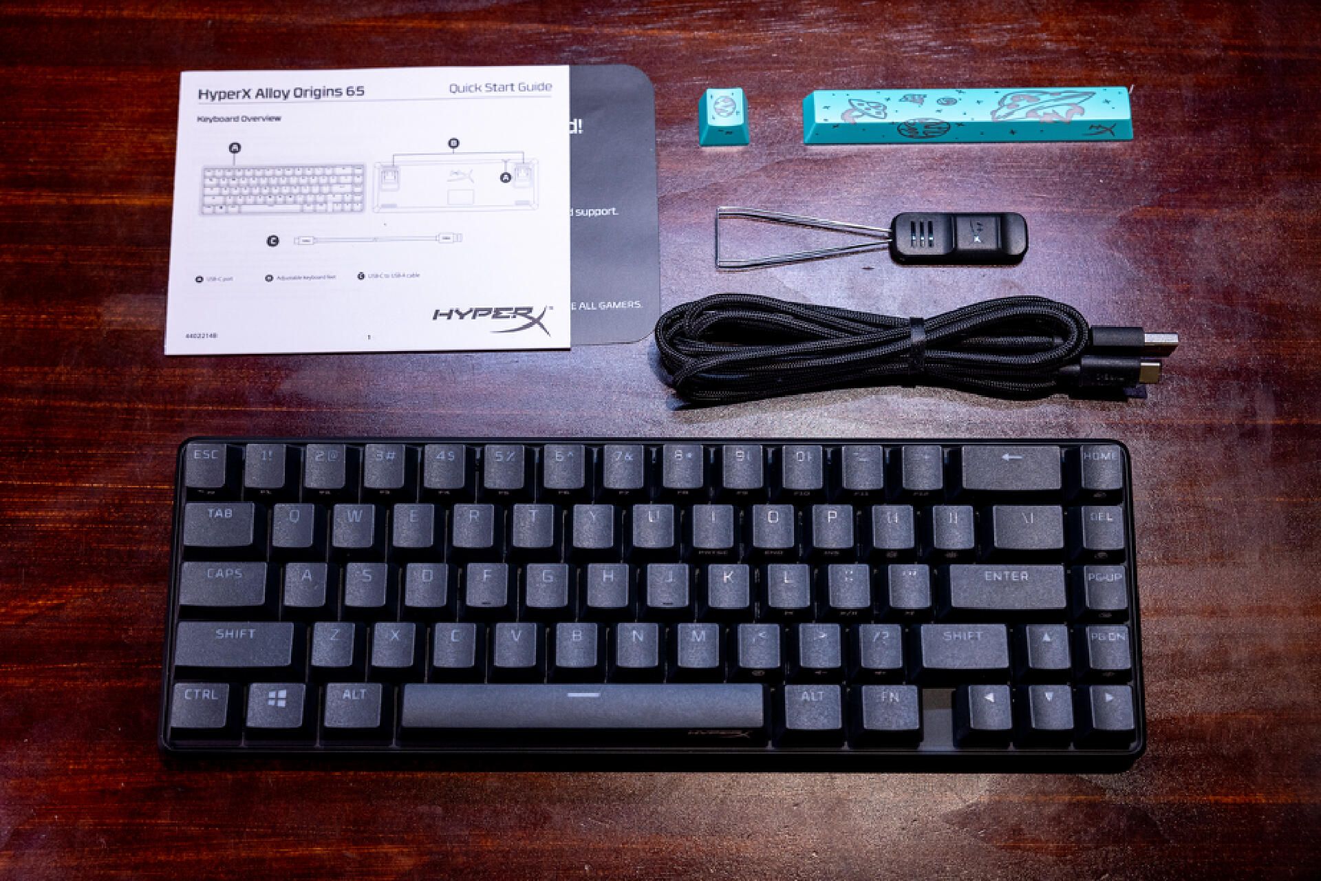 A good keyboard that keeps you from tangling: HyperX Alloy Origins 65 ...