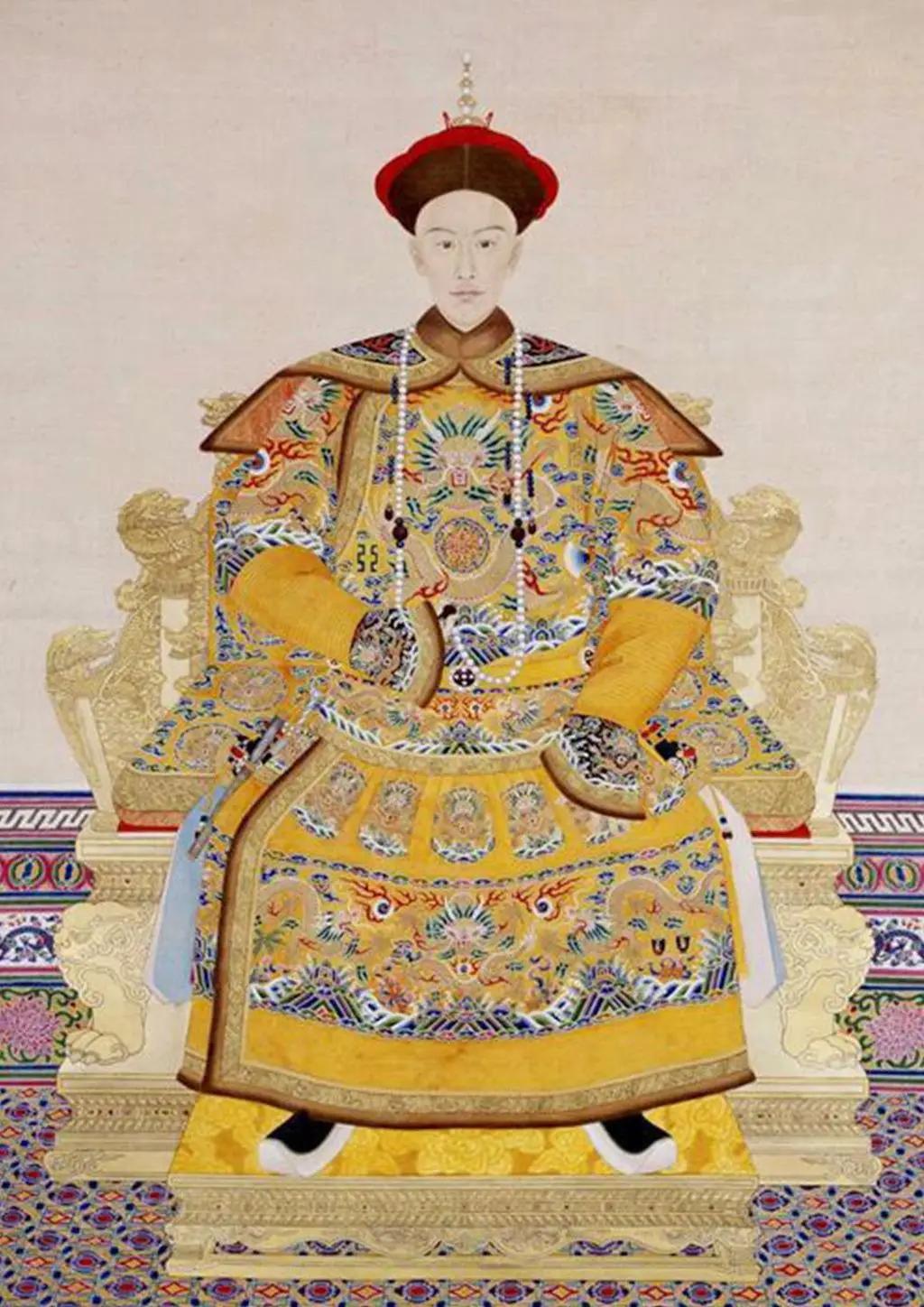 Empress Dowager Longyu, who was never favored by Guangxu after her big marriage, was a virgin ...