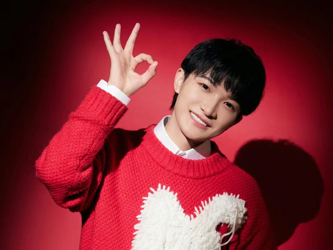 Zhou Shen's new song MV has seven new year movies, tomorrow's world ...