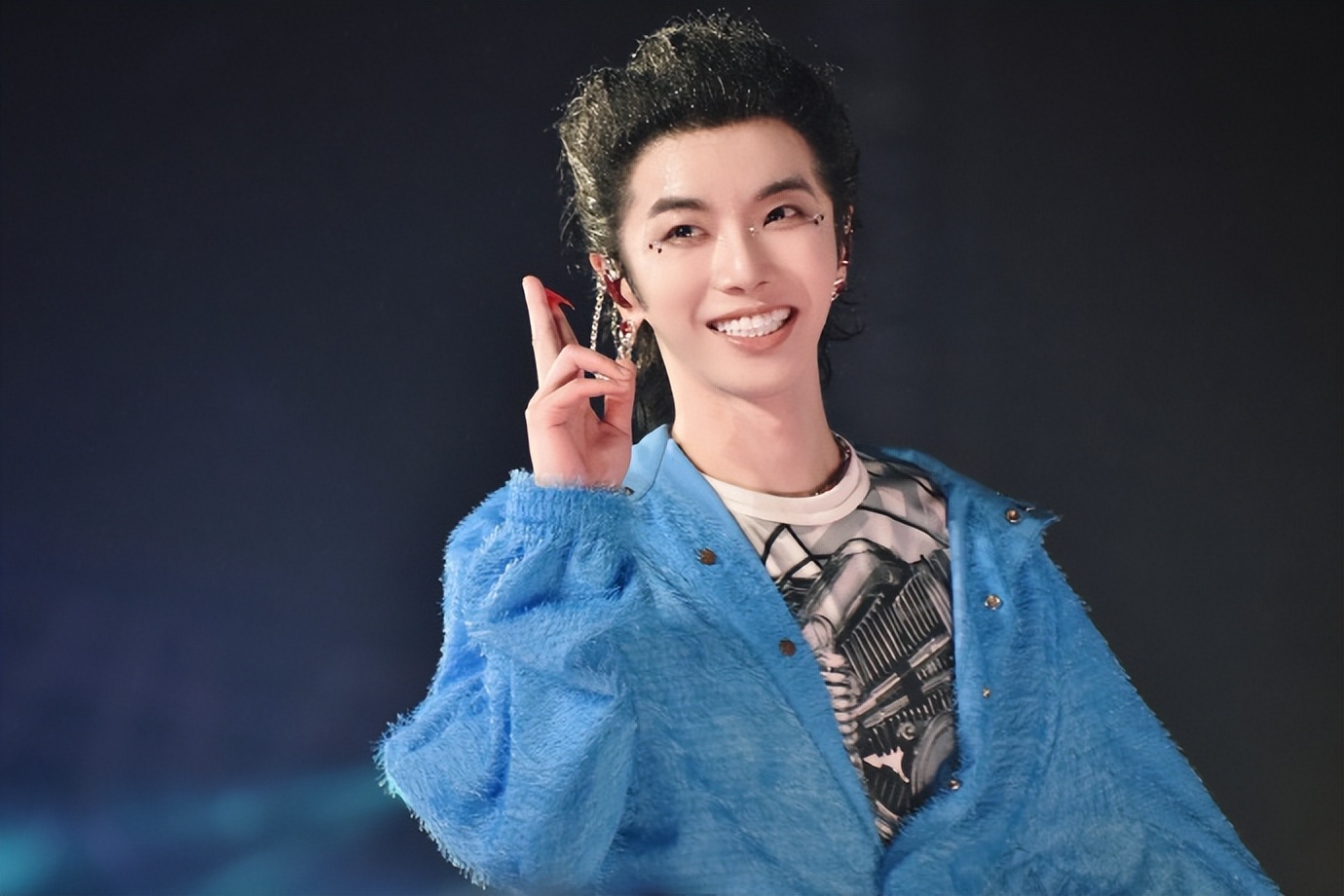 Tickets for Hua Chenyu's Changsha concert are as low as 20% off. What does that mean? - iMedia
