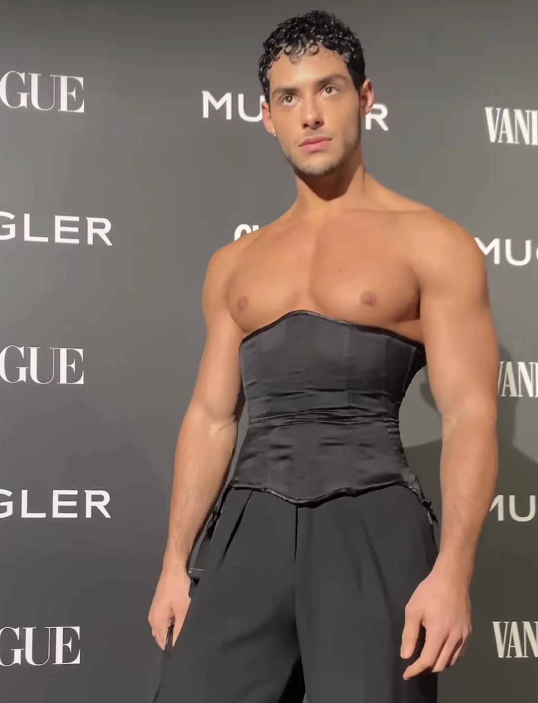 Internet celebrity male model Leonardo Hannah Azraq has successfully ...