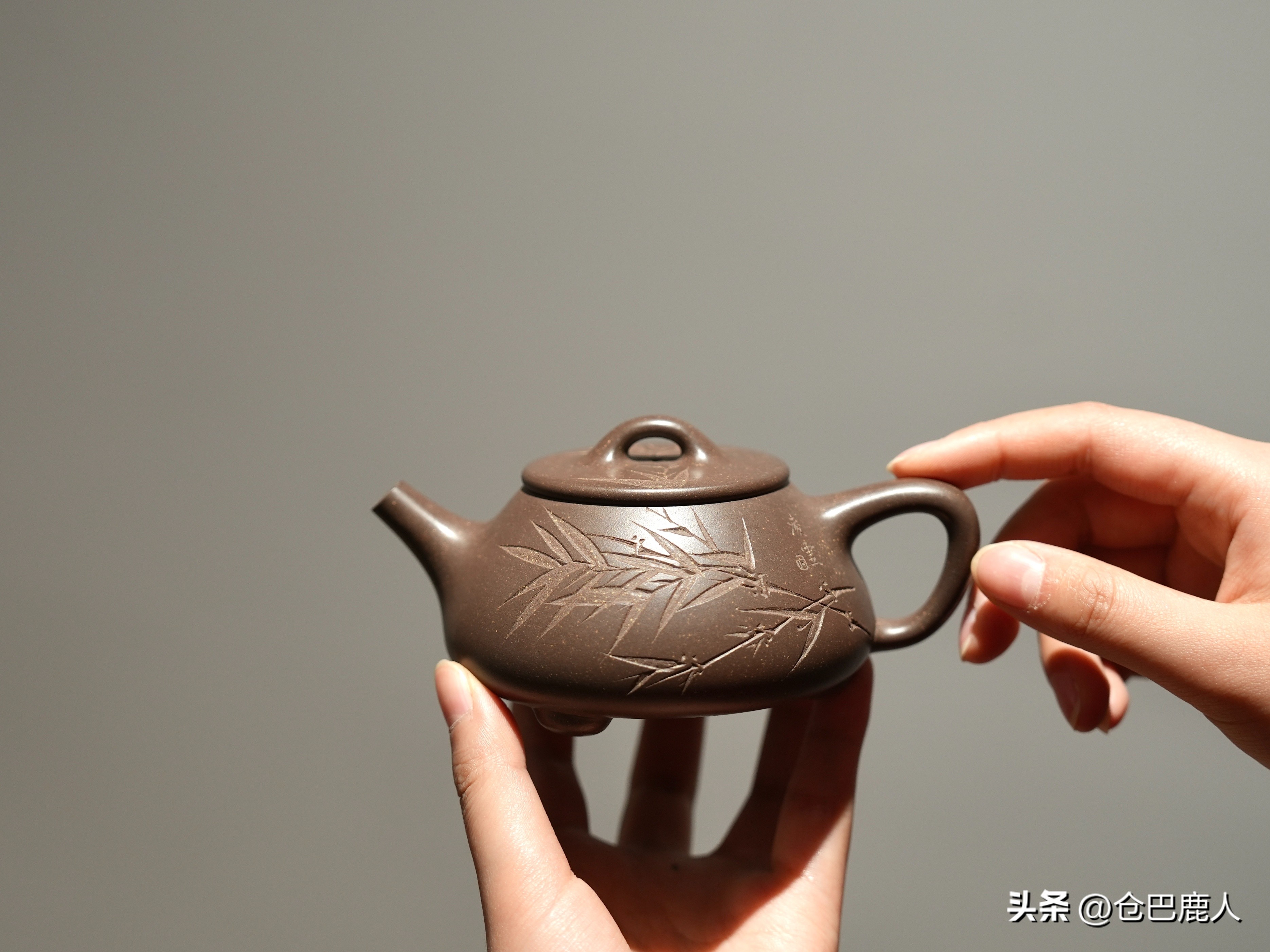 Flat-covered stone ladle [Bamboo shadow light rain · Floating life ...