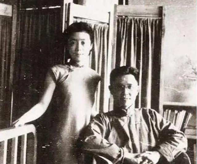 Fang Rui and Cao Yu had an extramarital affair for ten years, and after ...