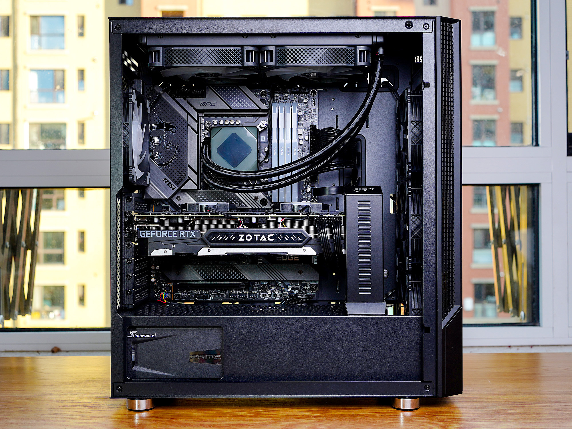 RTX30 and 12th generation Core can fight again!It is no problem to play ...