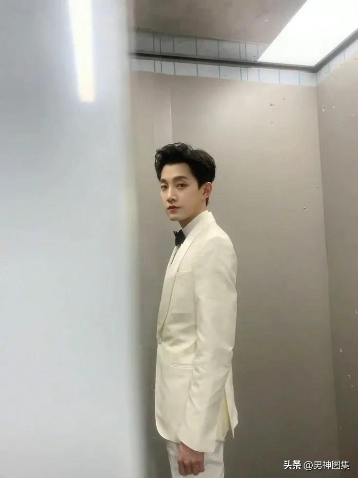 Seeing the handsome and lovely Fan Shiqi in Overcoming Toughness - iNEWS