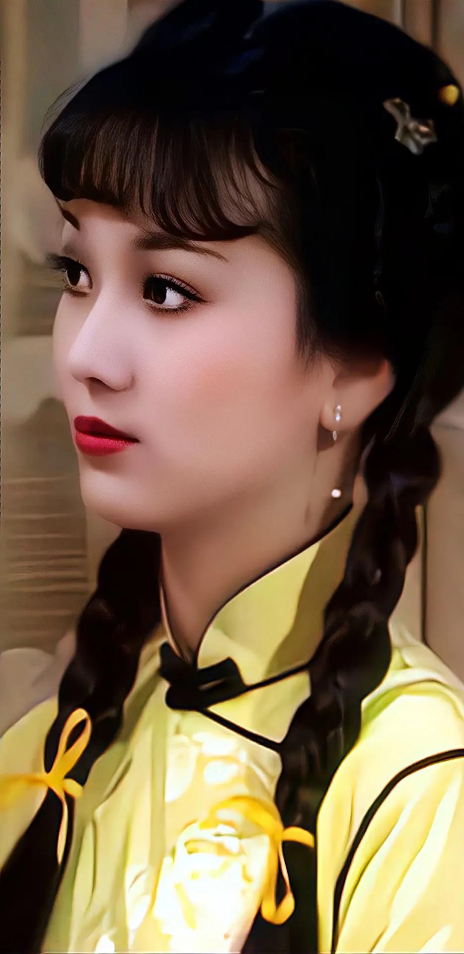 Zhao Yazhi played Feng Chengcheng in the 1980 version of the TV series ...