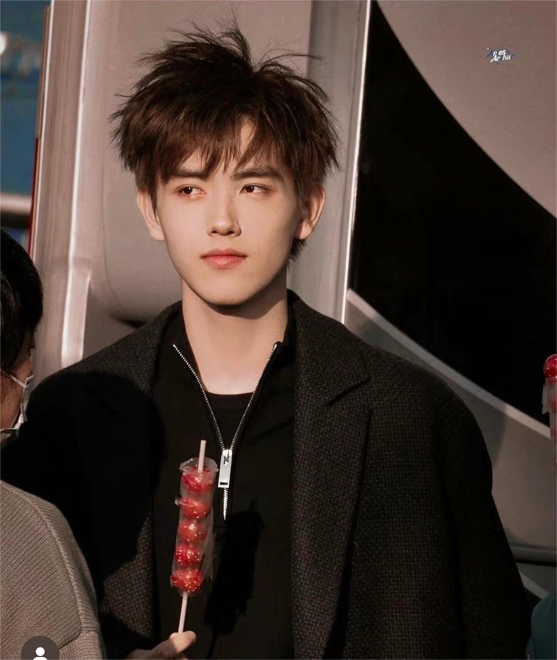 The producer of "Light Me To Warm You" said: Chen Feiyu is the ...