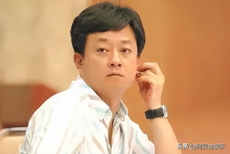 The 55-year-old CCTV celebrity Zhu Jun is old, and he shows ...