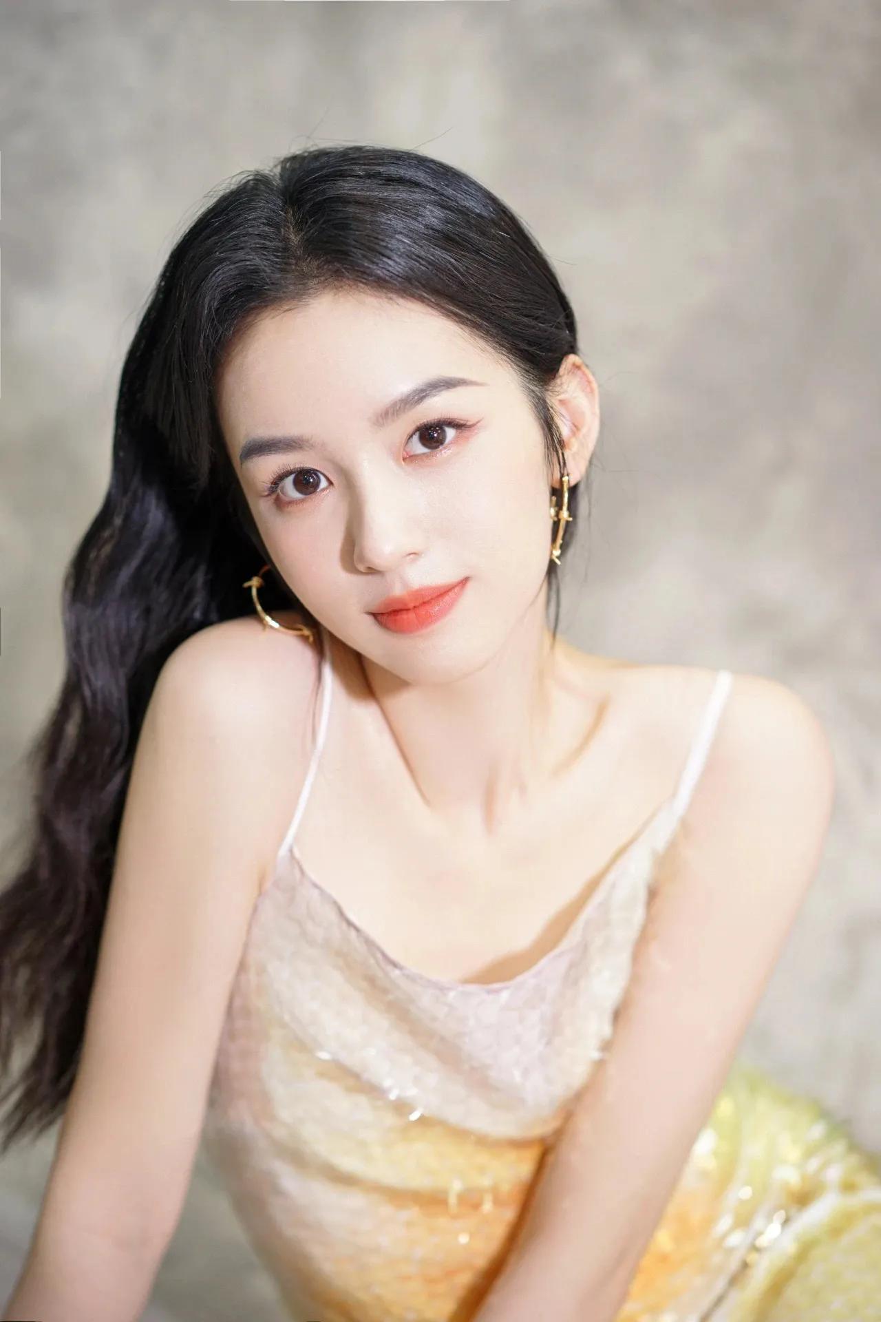 Zhou Ye & Jin Chen - iMedia