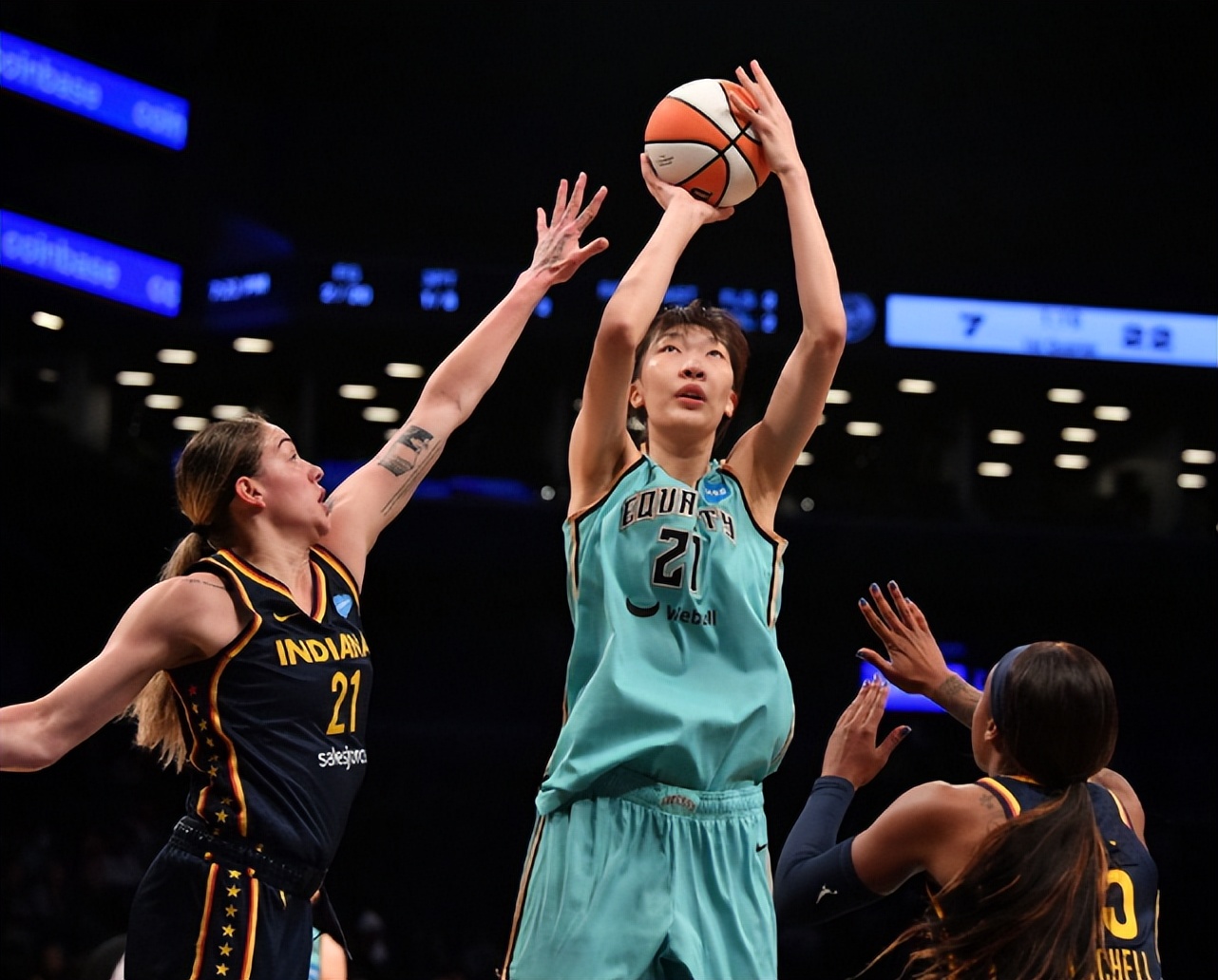 Inventory of the 7 women's basketball players who have played in the ...