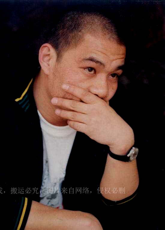 After 20 years of divorce from his wife, the famous actor Zhao Jun is ...