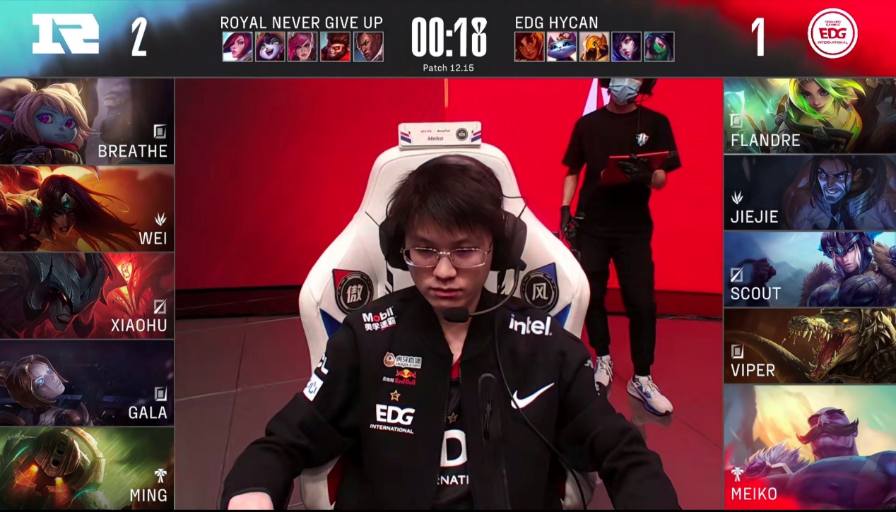 EDG works miracles!Brother Sheng Gun suddenly awakened, assassinated GALA twice, and finished ...