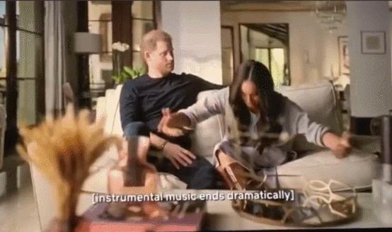 Meghan 'imitated curtsy' in documentary, so even Harry was ...