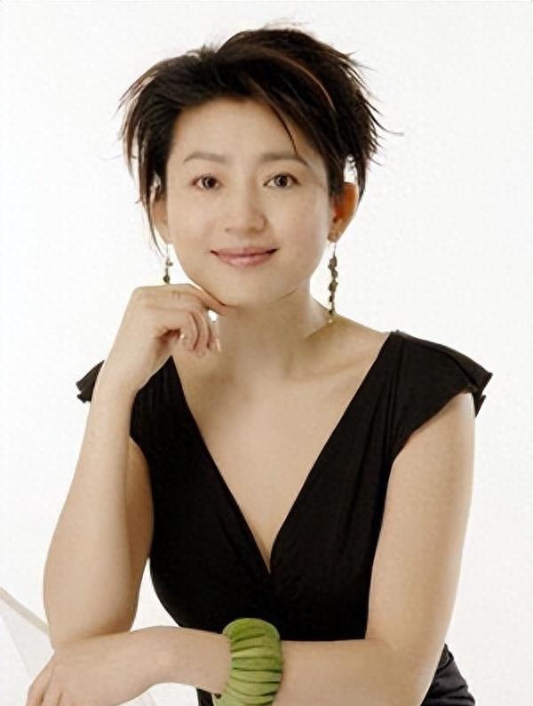 Wang Xiaoya's life after her second marriage: 55-year-old childless, so ...
