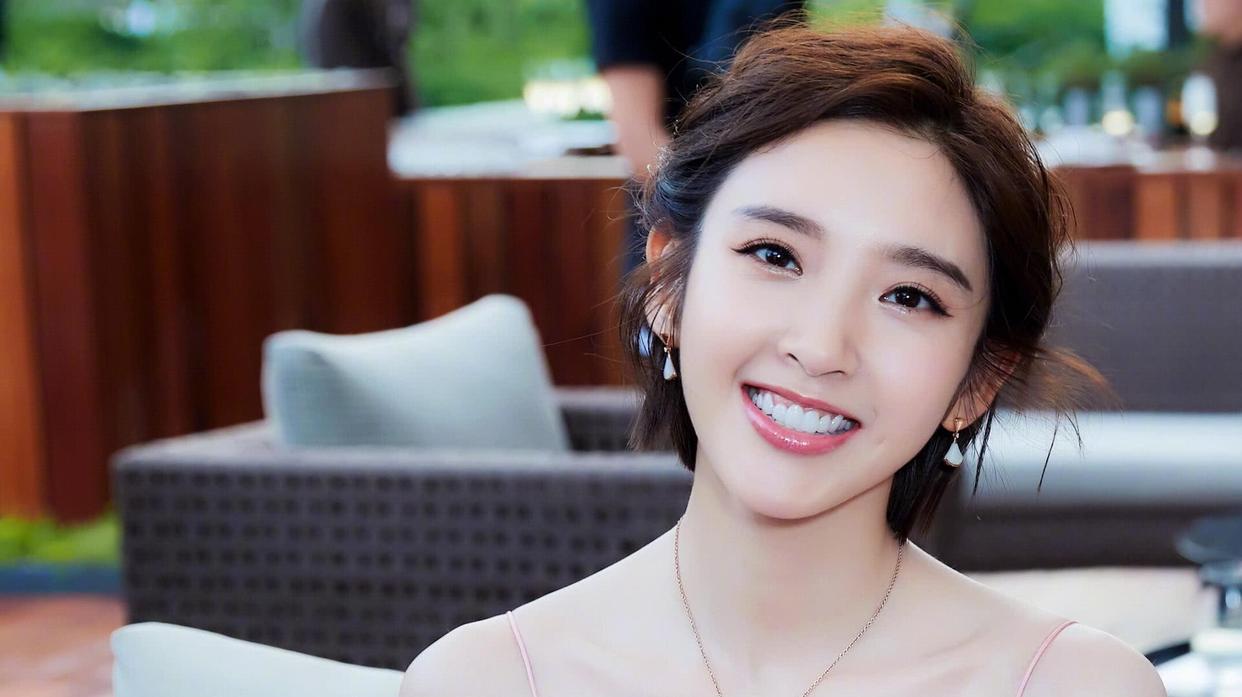 Tang Yixin and Zhang Ruoyun are still sweet?Or is it just an appearance?Netizen: I believe in ...