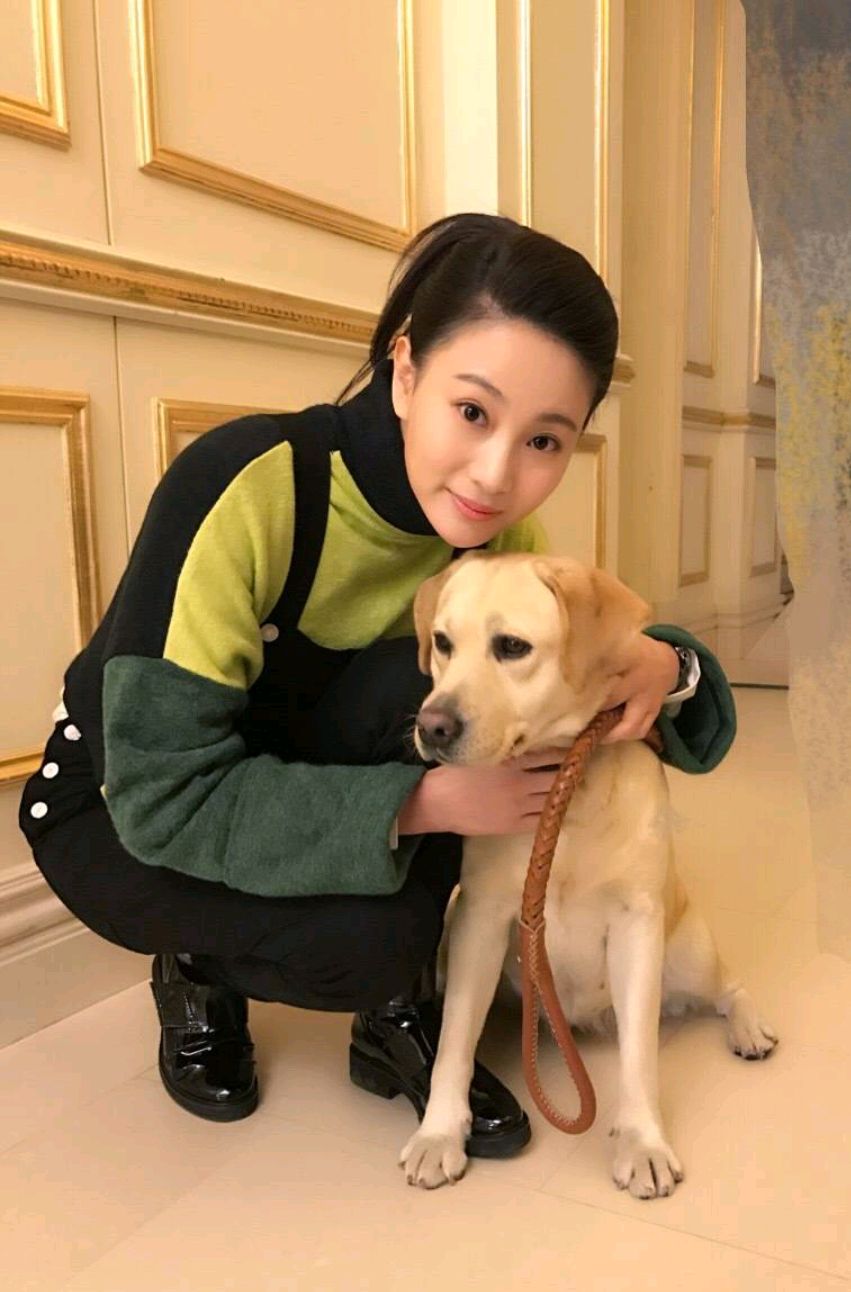 Hou Mengsha: She became popular because of the military drama, her ...