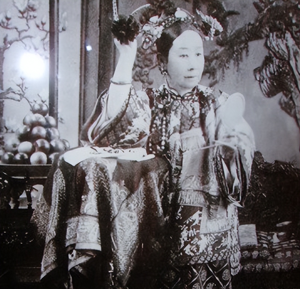 Why was Cixi able to stay in power for 47 years in the late Qing ...